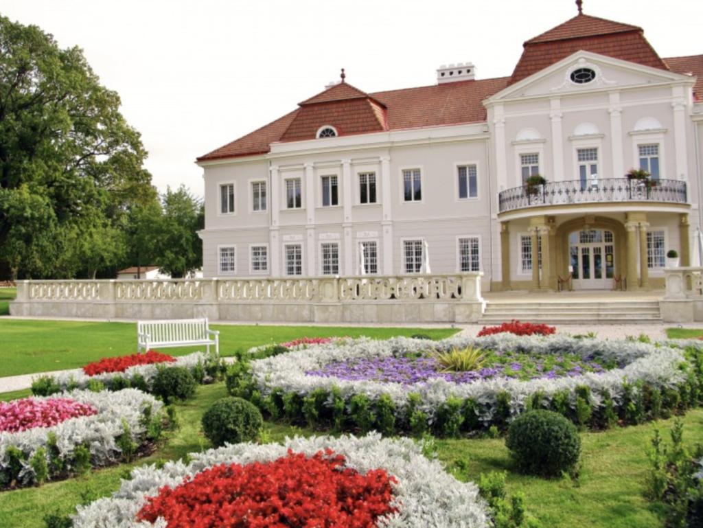 Čo je nové v Kaštieli po jeho otvorení? - Art Hotel Kaštieľ, Tomášov